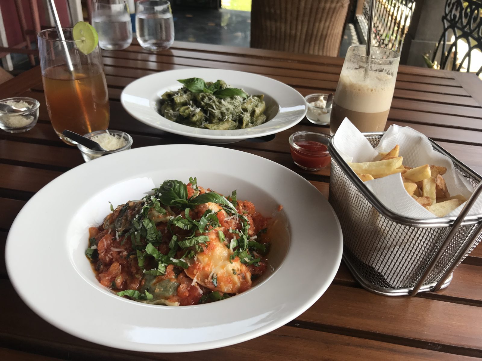 Lunch at this 100-year old Goan Villa by the Lake – Amrapali House of ...